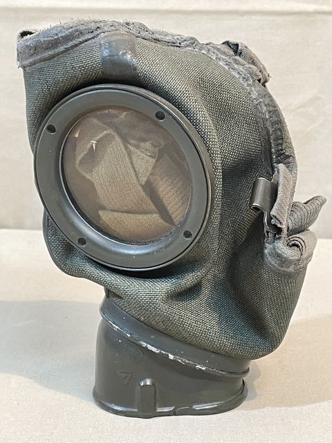 Bunker Militaria: Original WWII German Soldier’s M30 Gas Mask, 1940 ...