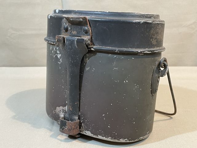 Bunker Militaria: Original WWII German Soldier's Camouflaged M31 Mess Kit