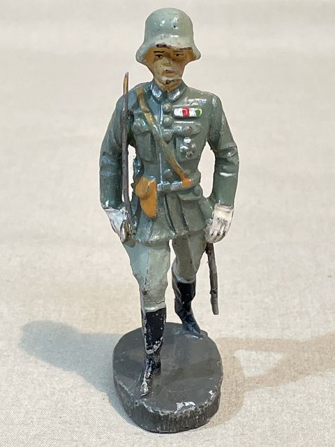 Bunker Militaria: Original Nazi Era German Toy Soldier Officer Marching ...