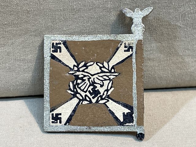 Bunker Militaria: Original Nazi Era German Hand-Painted Wooden Flag Pin ...