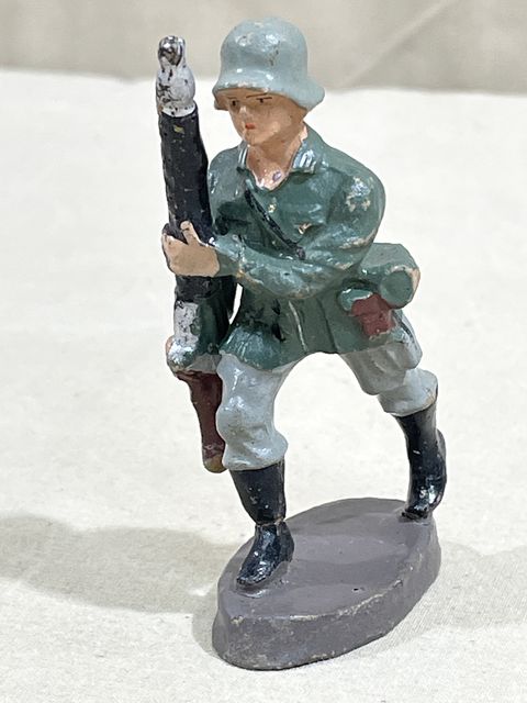 Bunker Militaria: Original Nazi Era German Toy Soldier Advancing with MG34