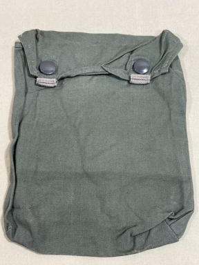 Bunker Militaria: Gas Equipment & Related