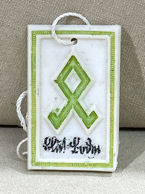 Bunker Militaria: Original Nazi Era German Plastic Tinnie, Odal-Rune