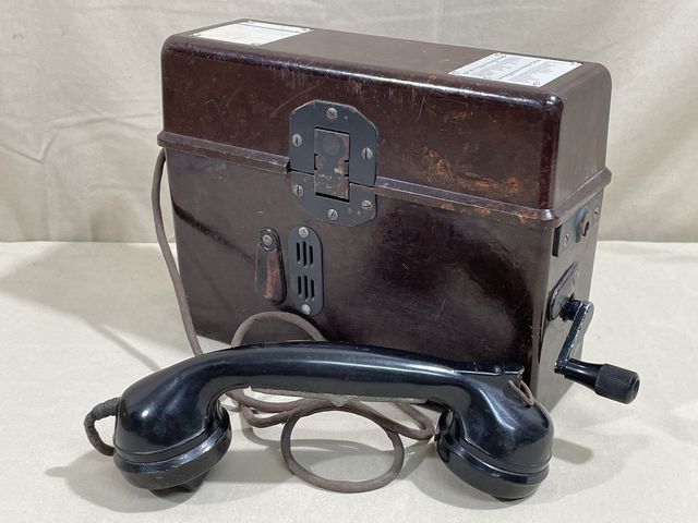 Bunker Militaria: Original WWII German Model 33 Field Phone in Bakelite ...