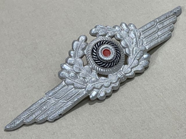 Bunker Militaria: Headgear