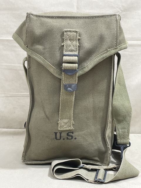 Bunker Militaria: Original WWII US Army General Purpose Bag with Strap
