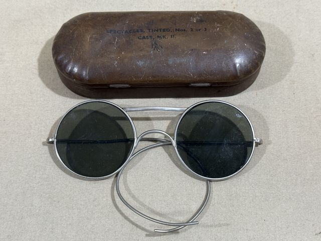 Bunker Militaria: Original WWII Era US Sun Glasses in Metal Case ...