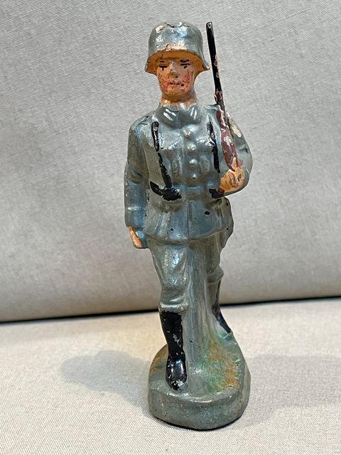 Bunker Militaria: Original Nazi Era German Marching Toy Soldier