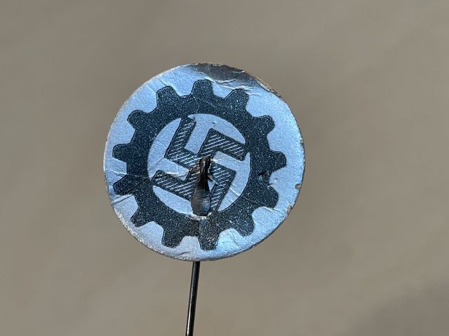 Bunker Militaria: Original Nazi Era German DAF Membership Badge ...