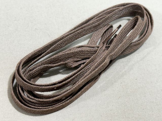 Bunker Militaria: Original WWII German BROWN 90cm Shoe Laces, Pair